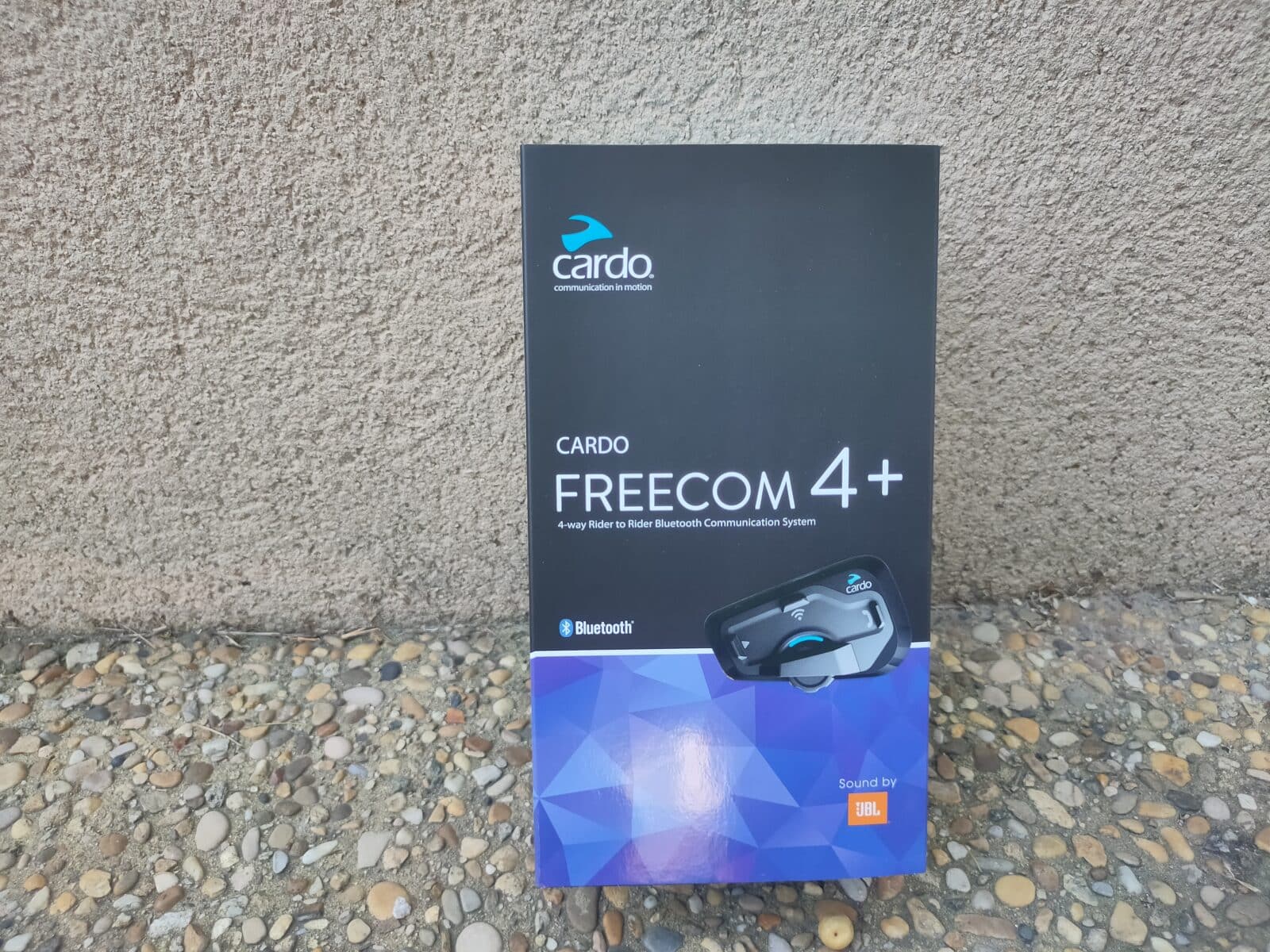 Test - Intercom Cardo Freecom 4+ : Gardez vos mains sur le guidon ! | LCDG