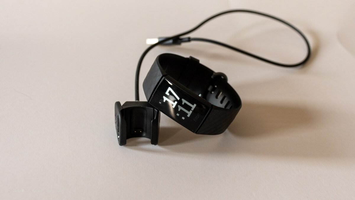 Test - Fitbit Charge 4 : le bracelet connecté pour les sportifs | LCDG Test - Fitbit Charge 4 : le bracelet connecté pour les sportifs | LCDG
