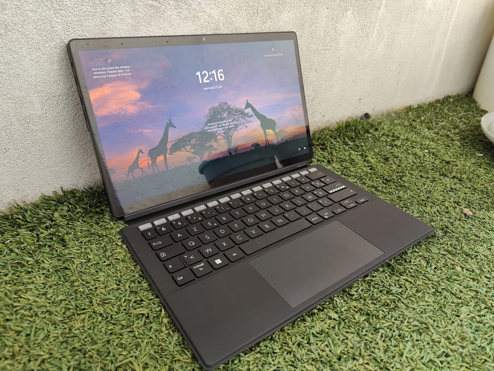 Test - Asus Vivobook 13 Slate OLED : un 2-en-1 abordable, mais ...