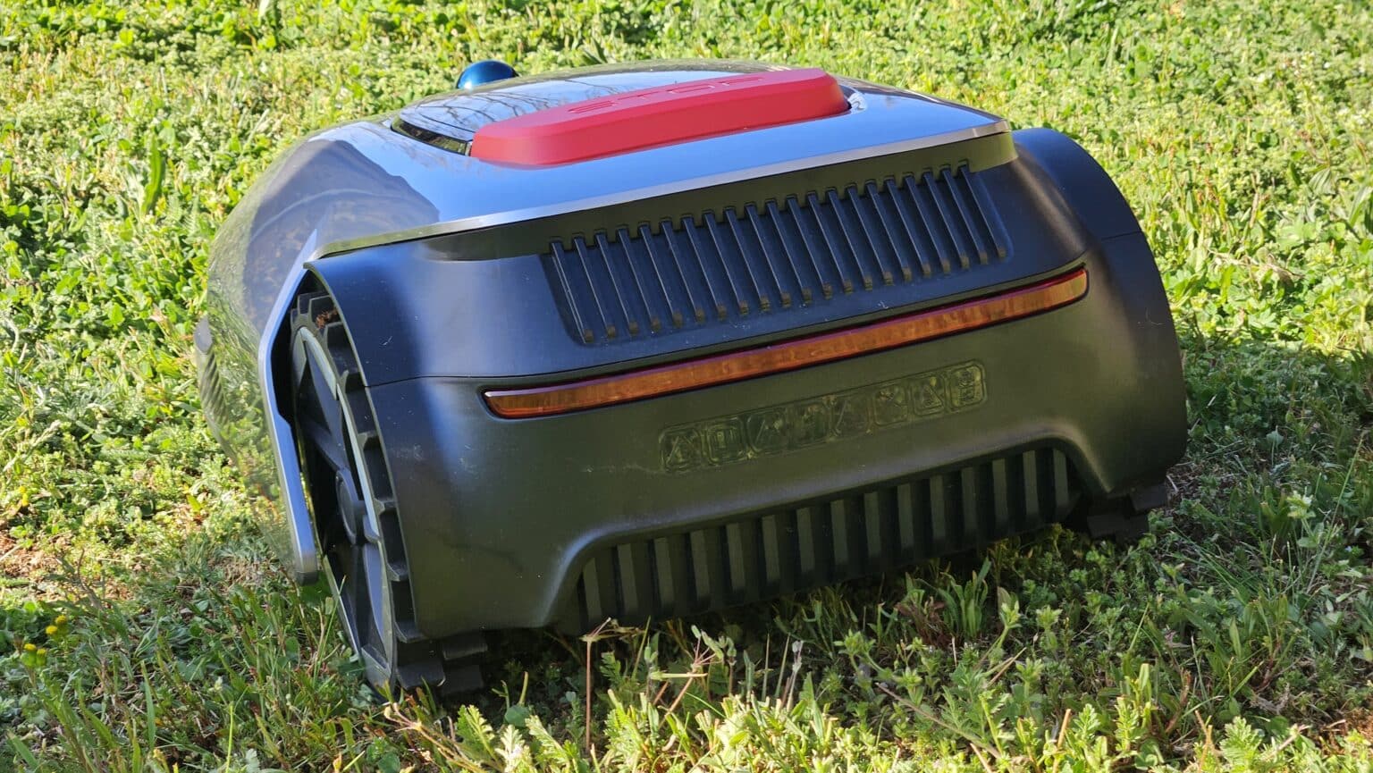 TEST - Dreame Mower A1, la tondeuse connectée vraiment sans fil | LCDG