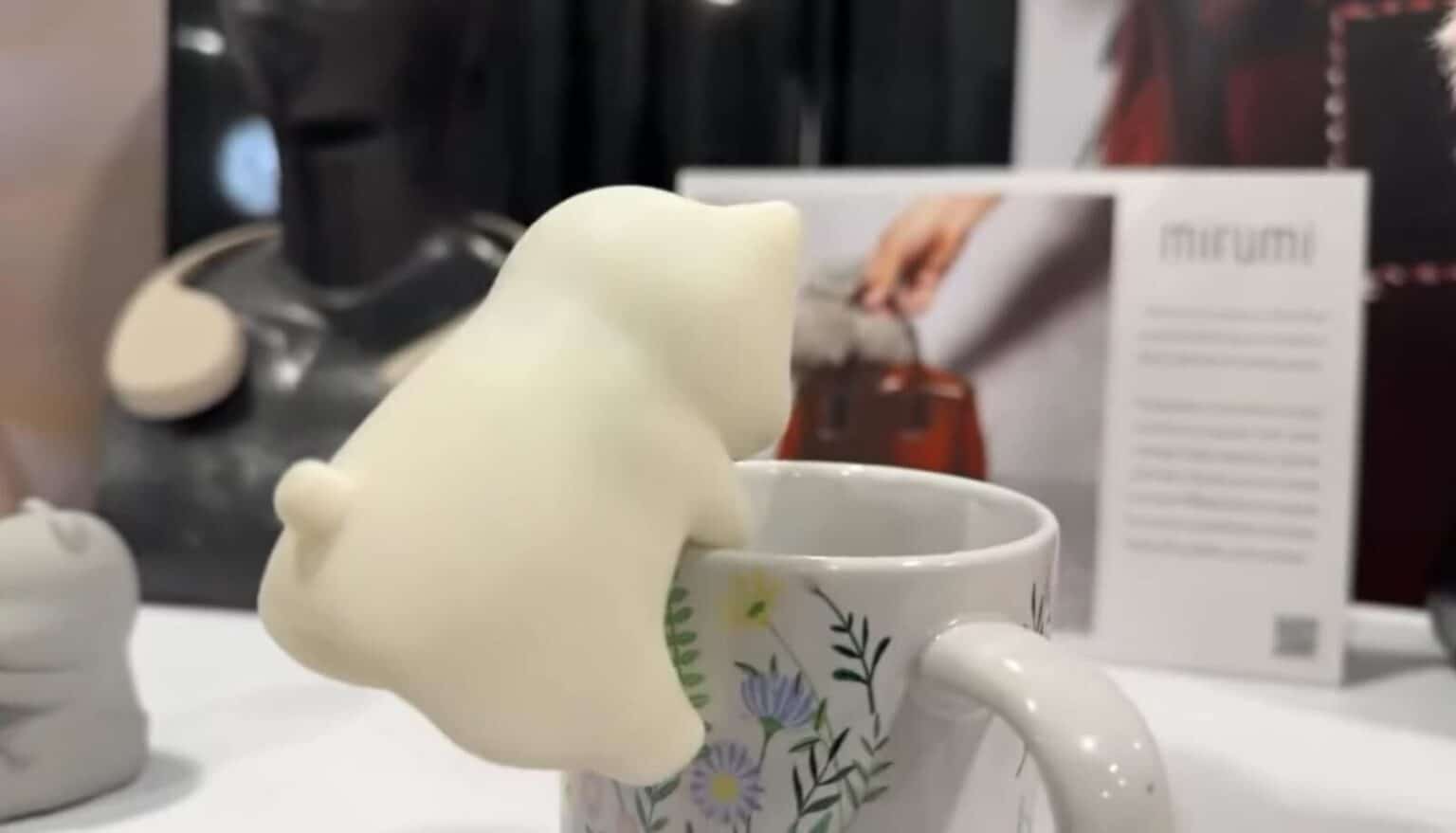 CES 2025 - Nekojita FuFu : Le souffle magique d'un chaton robot. | LCDG